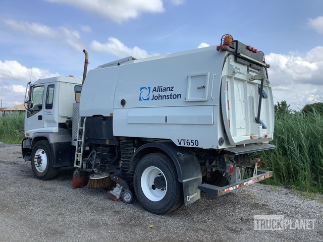 Allianz Johnston VT650 on 2009 GMC T7F042 Sweeper Truck in Solon, Ohio ...