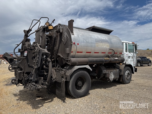Bearcat on 1999 Mack MS 4x2 Asphalt Distributor Truck in Boise, Idaho ...