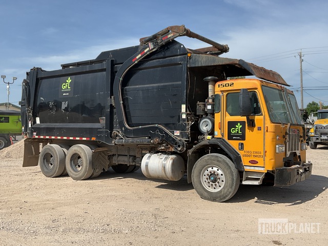 2015 Peterbilt 320 6x4 Front Loader Waste Collection Truck in Freeport ...