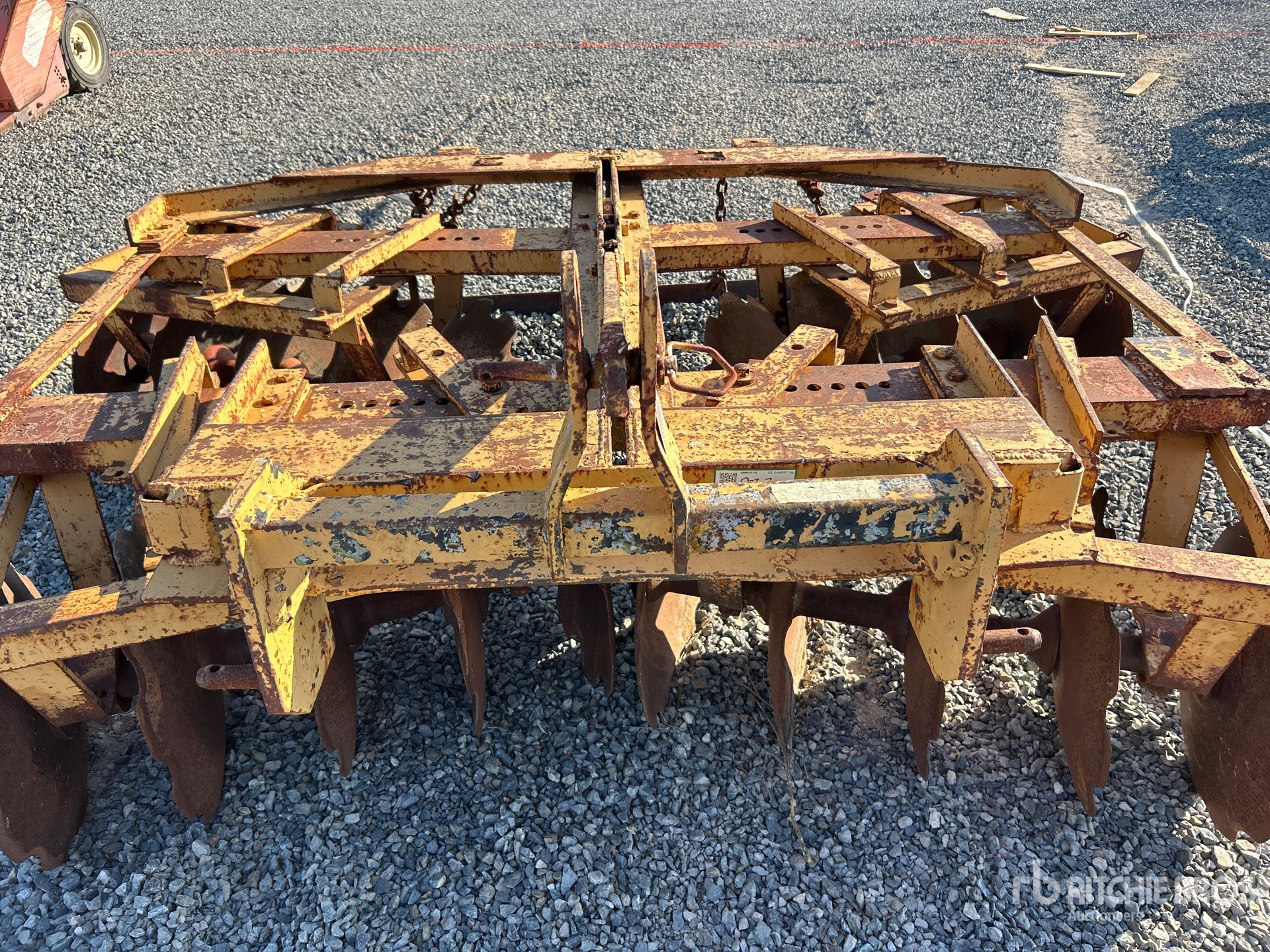 Domries 96 in 3-Point Tandem Disc | Ritchie Bros. Auctioneers