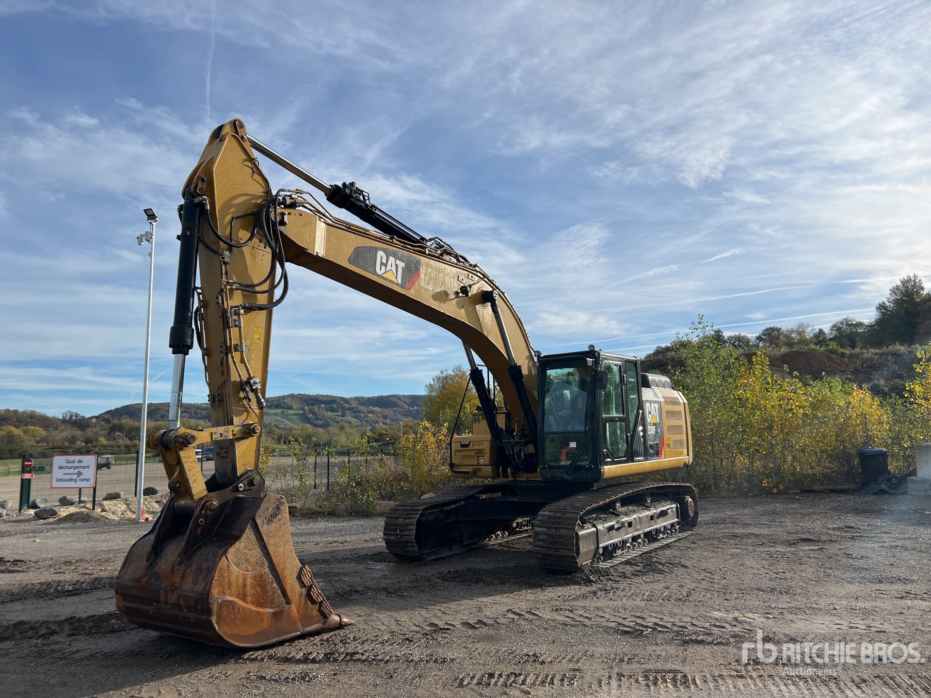 2016 Cat 330FL Pelle Sur Chenilles Tracked Excavator | Ritchie Bros ...