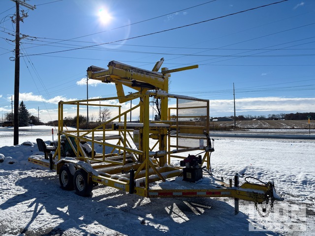 2001 Sweetwater Trailers 2200 lb 26 ft 10 in x 96 in T/A Line Tamer ...