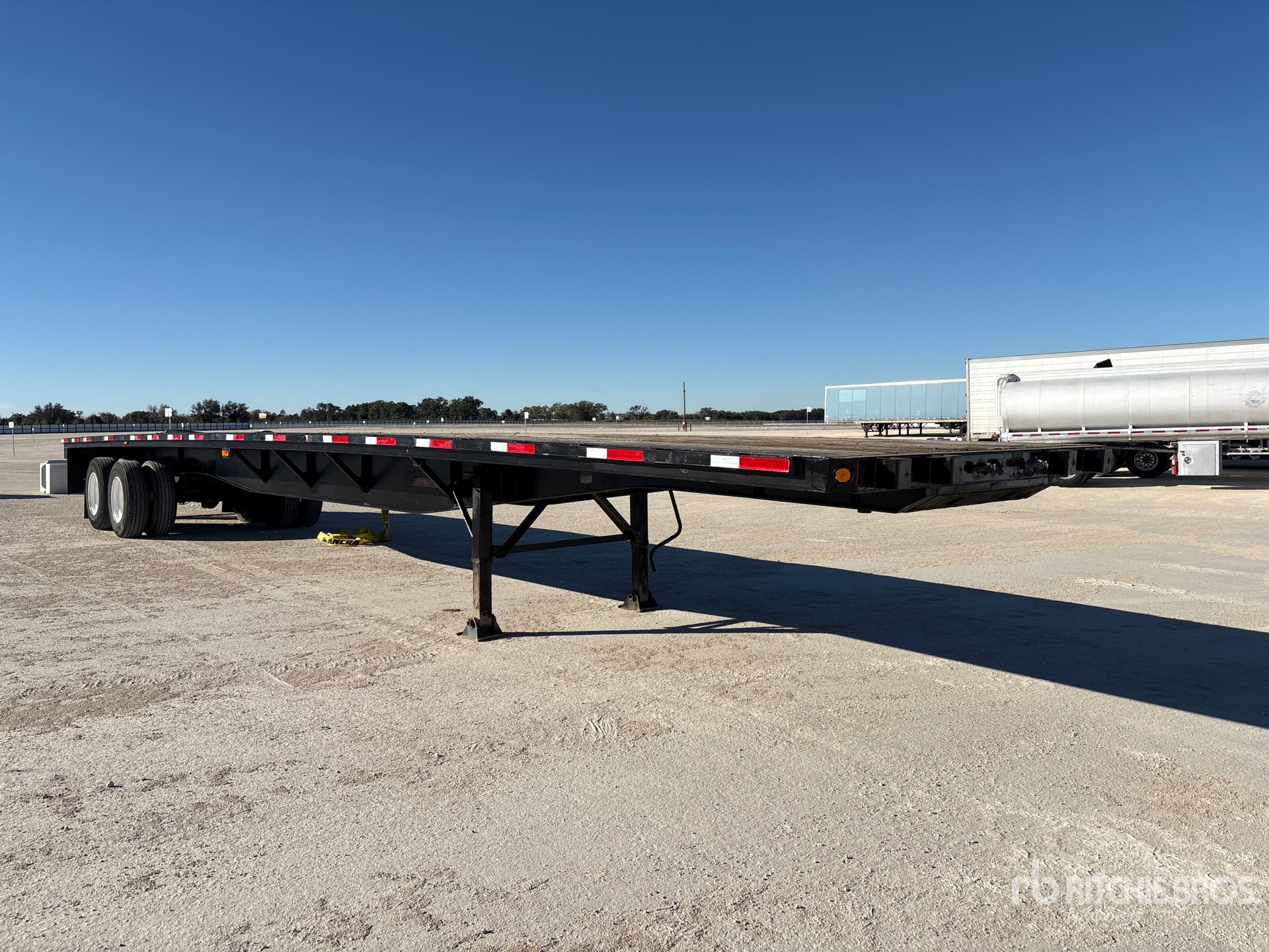 2009 Fontaine VET18048SLWK 48 ft T/A Flatbed Trailer | Ritchie Bros ...