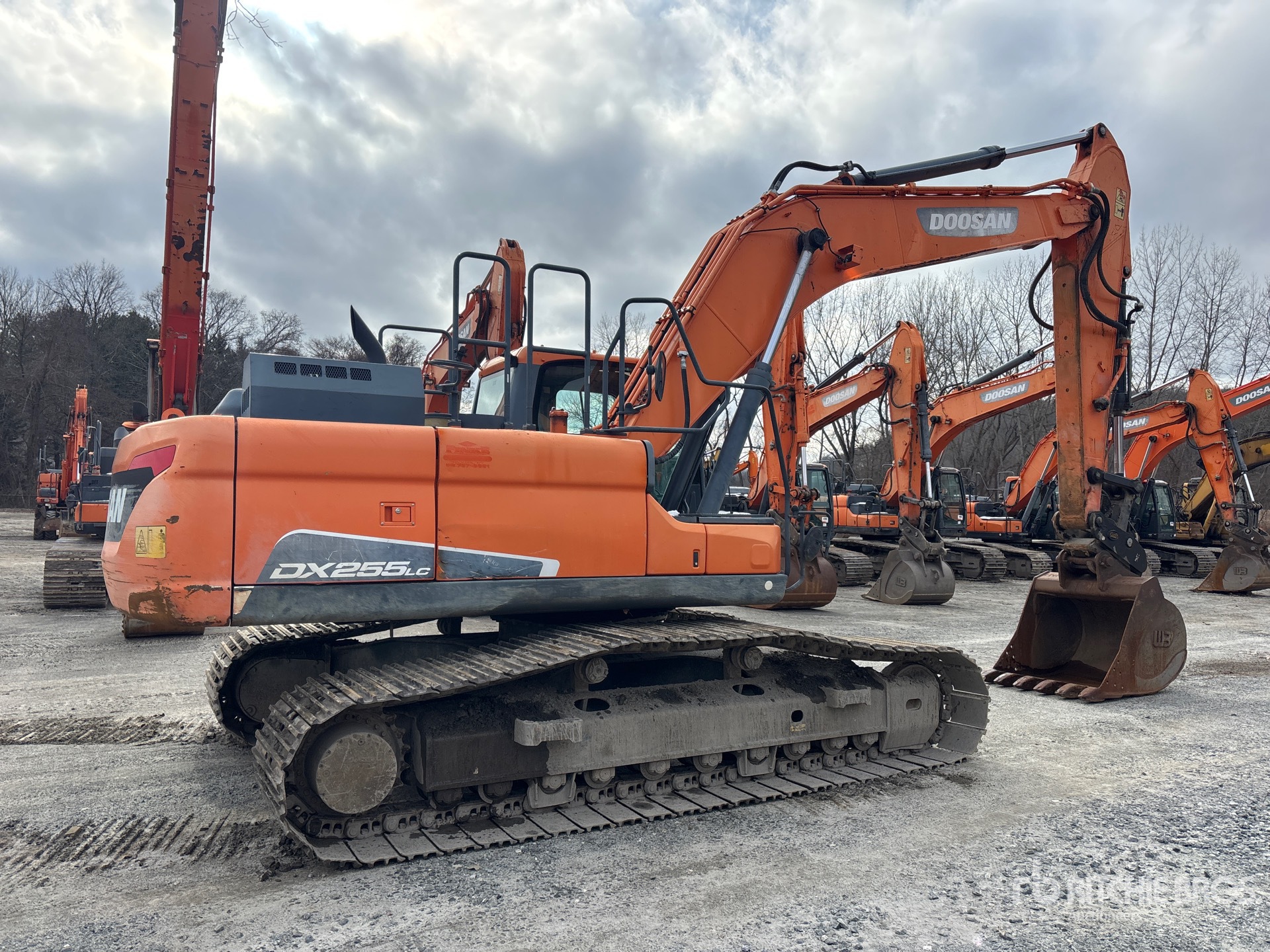 2015 Doosan DX255LC-5 Tracked Excavator | Ritchie Bros. Auctioneers
