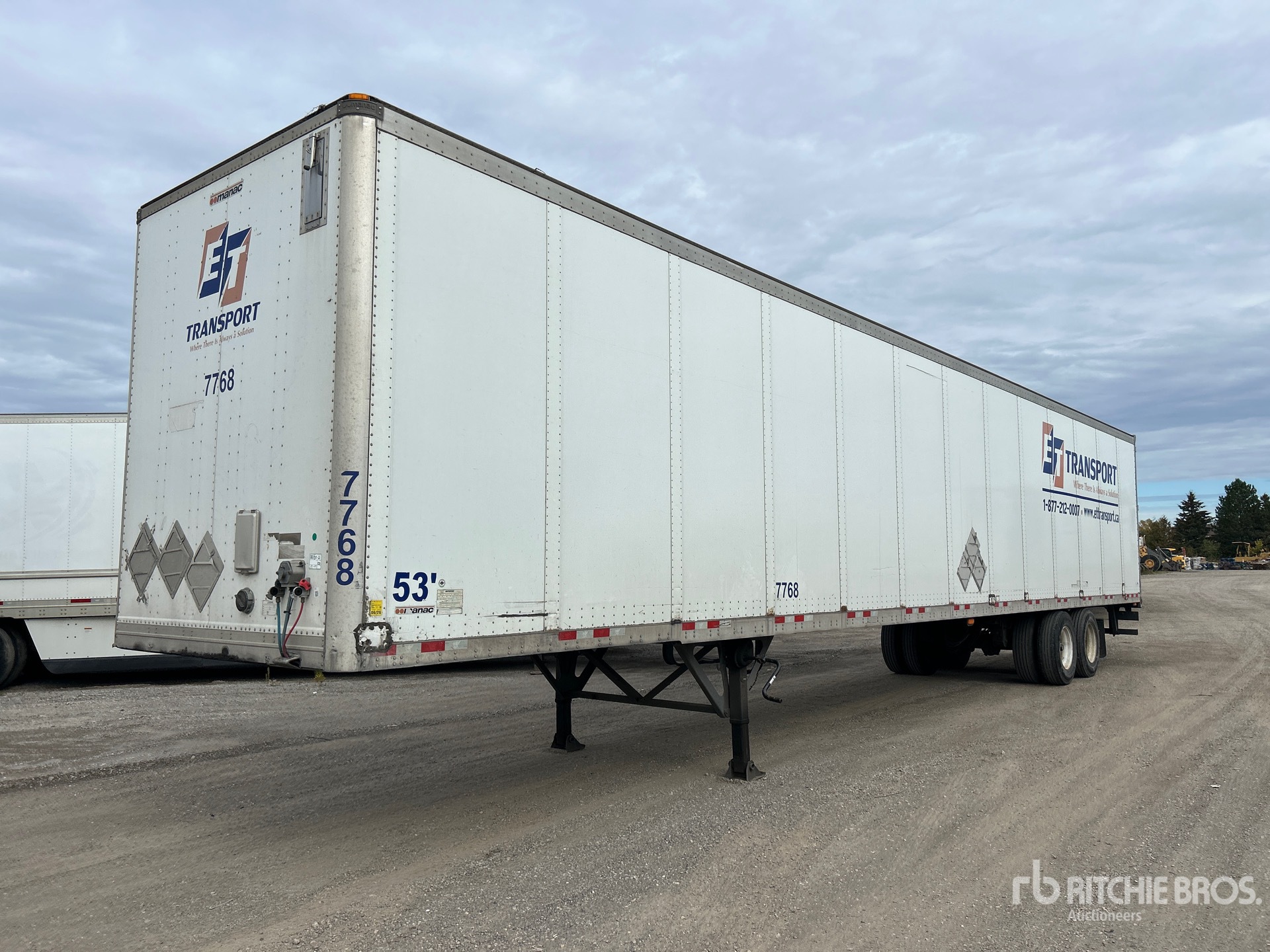 2015 Manac 92253A811 53 ft x 102 in T/A Van Trailer | Ritchie Bros. Auctioneers