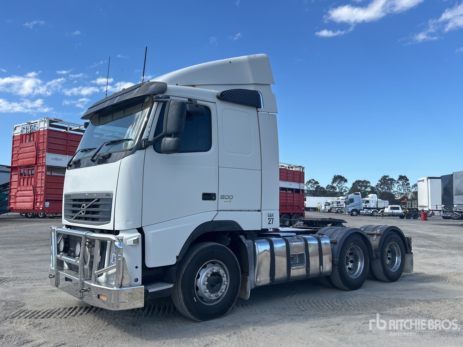 2012 Volvo FH13 6x4 T/A Sleeper Truck Tractor | Ritchie Bros. Auctioneers