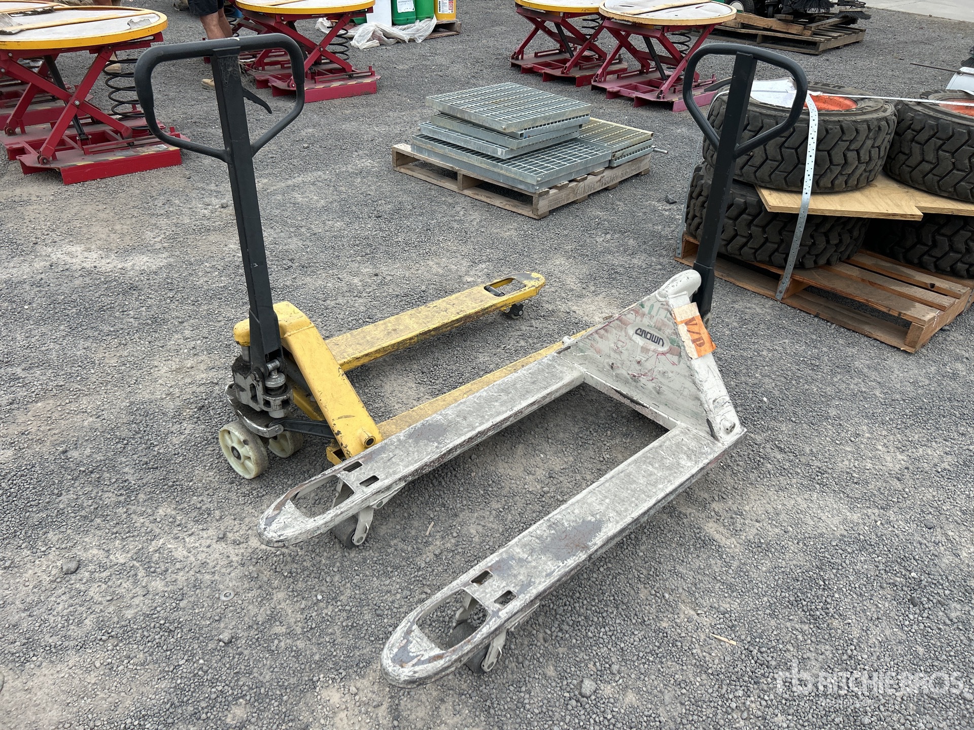 Quantity of (2) Pallet Jack | Ritchie Bros. Auctioneers