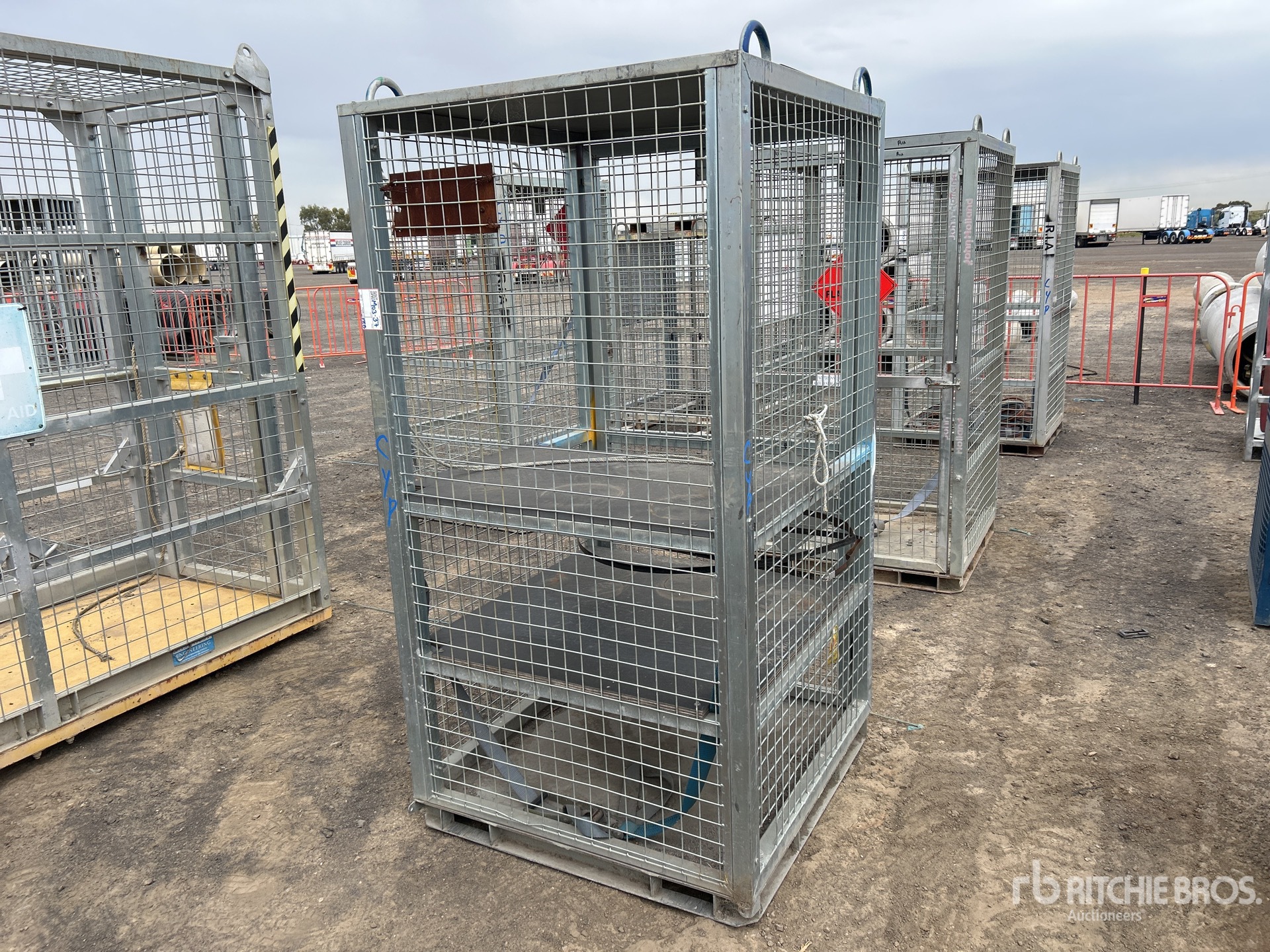 2018 East West Engineering GB-CM2 Gas Cylinder Cage | Ritchie Bros ...