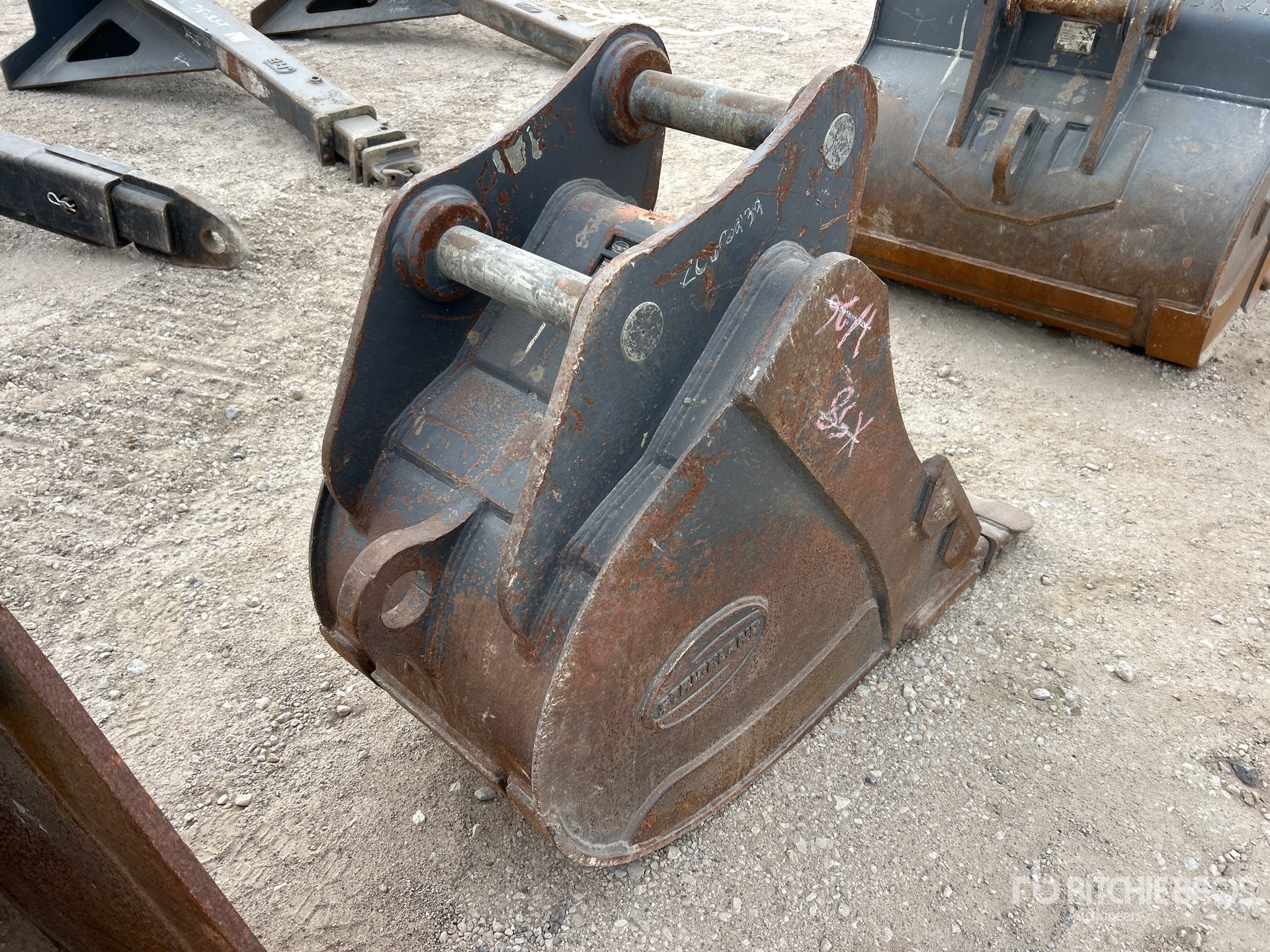 Strickland 26 in Digging Godet d'excavatrice - Fits John Deere 135G ...