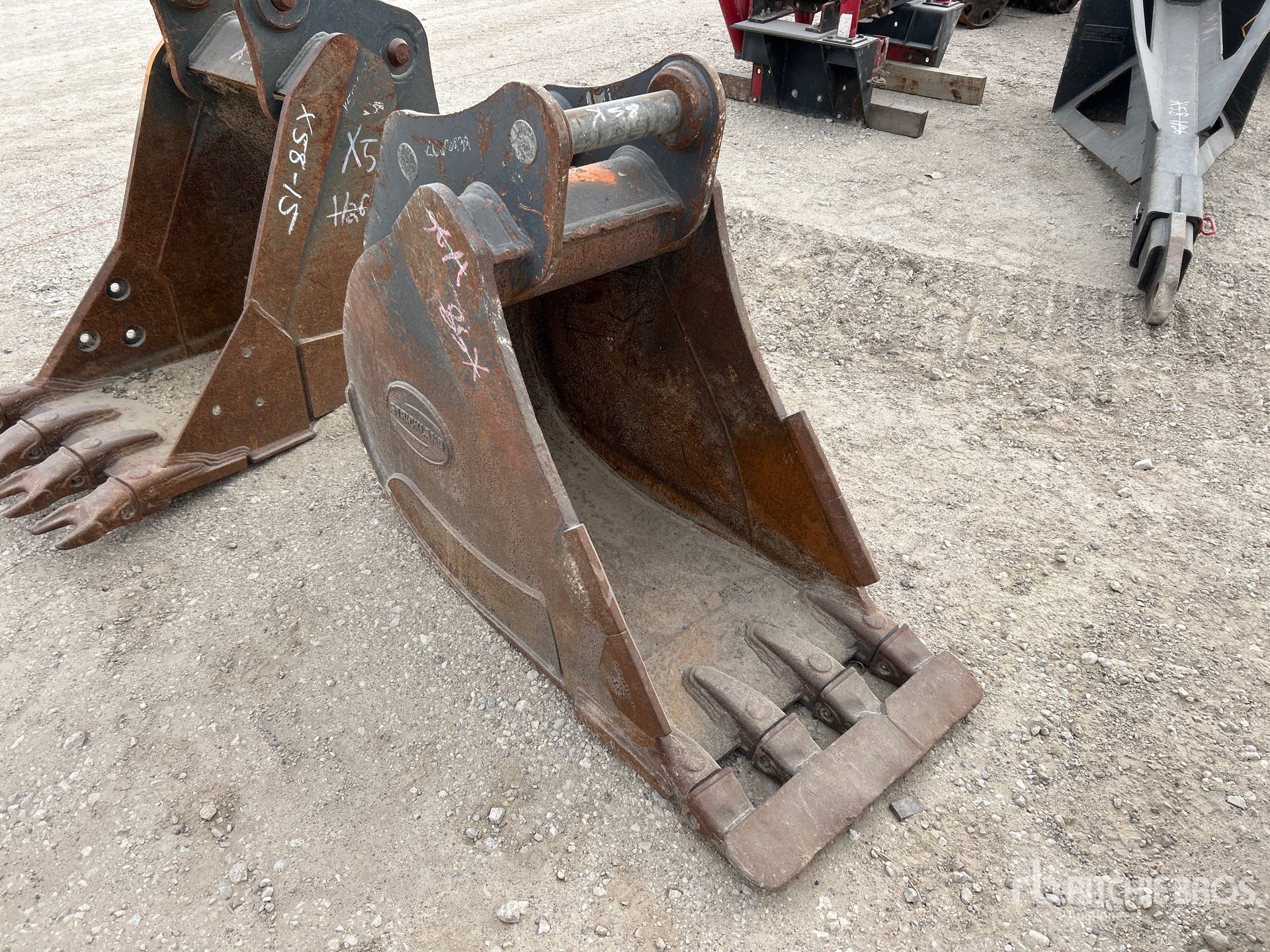 Strickland 26 in Digging Godet d'excavatrice - Fits John Deere 135G ...