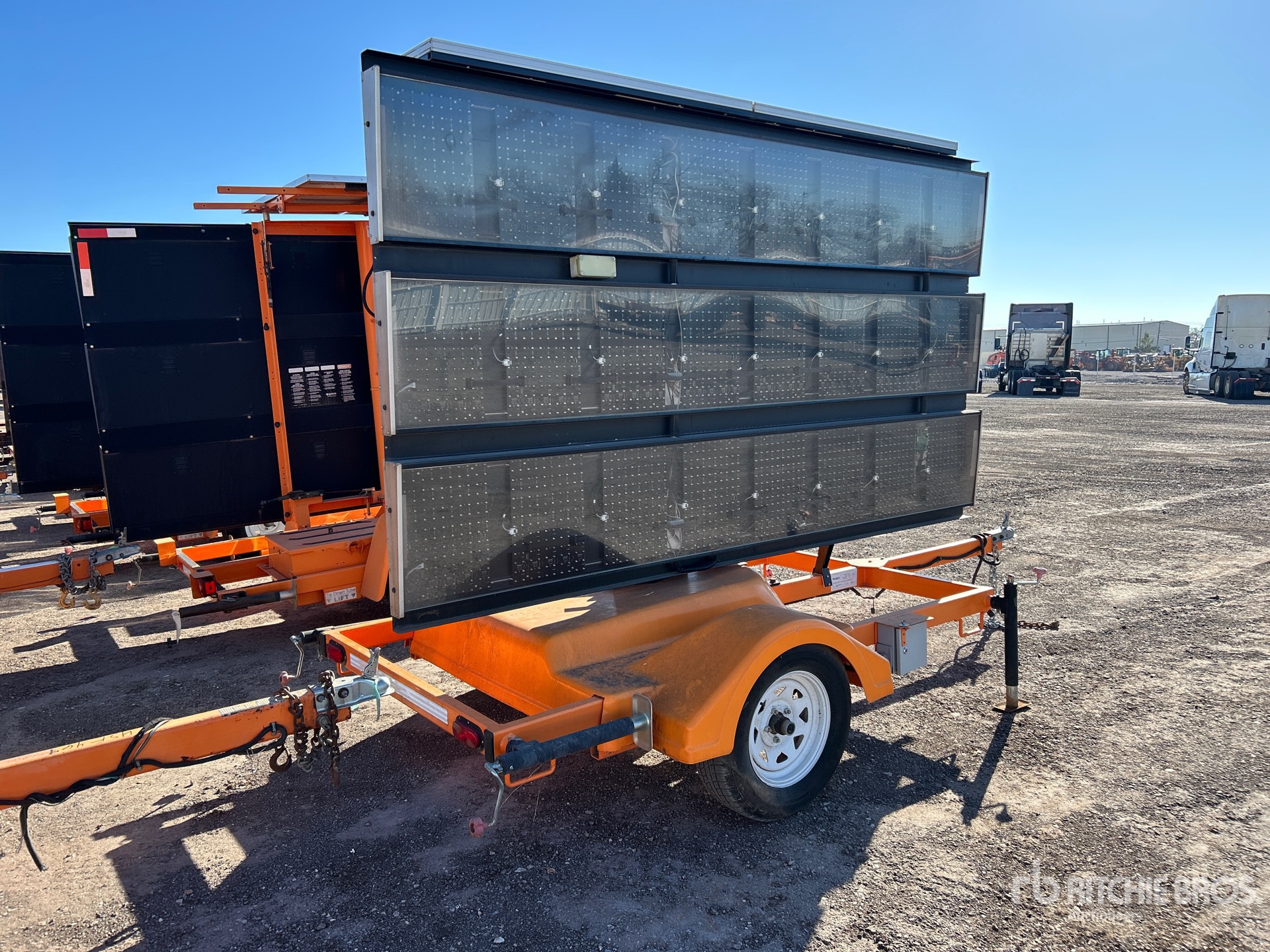 2017 ADDCO Solar Message Board | Ritchie Bros. Auctioneers
