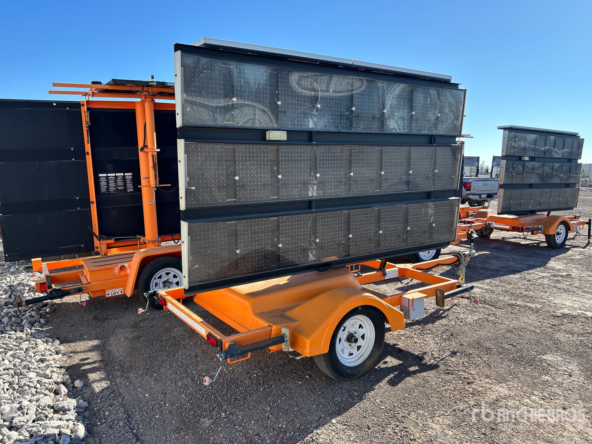 2017 ADDCO Solar Message Board | Ritchie Bros. Auctioneers