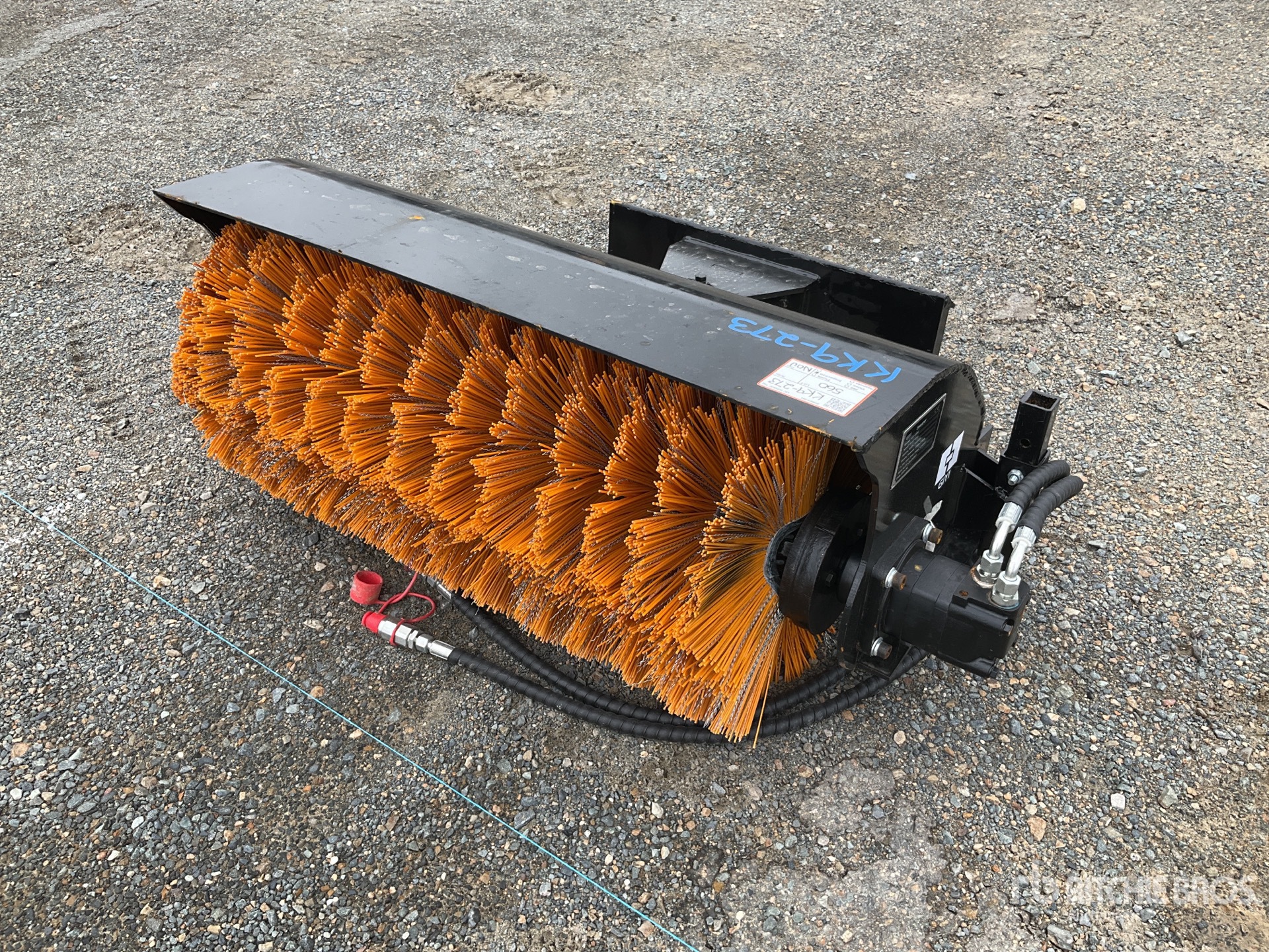 2026 GIYI GY-QSJ 1000 mm Mini Skid Steer Broom (Unused) | Ritchie Bros ...