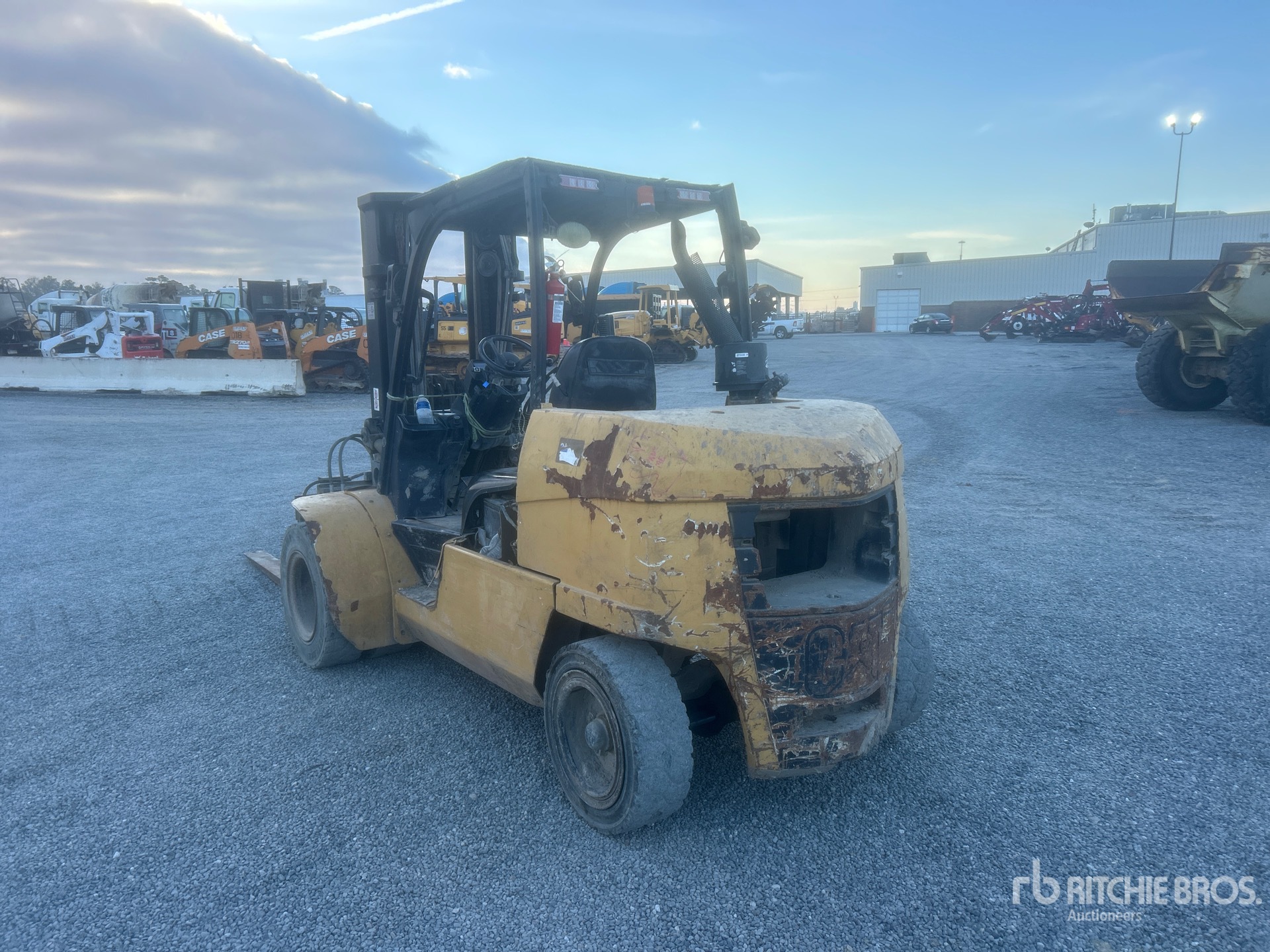 Cat DP50NT Pneumatic Tire Forklift | Ritchie Bros. Auctioneers