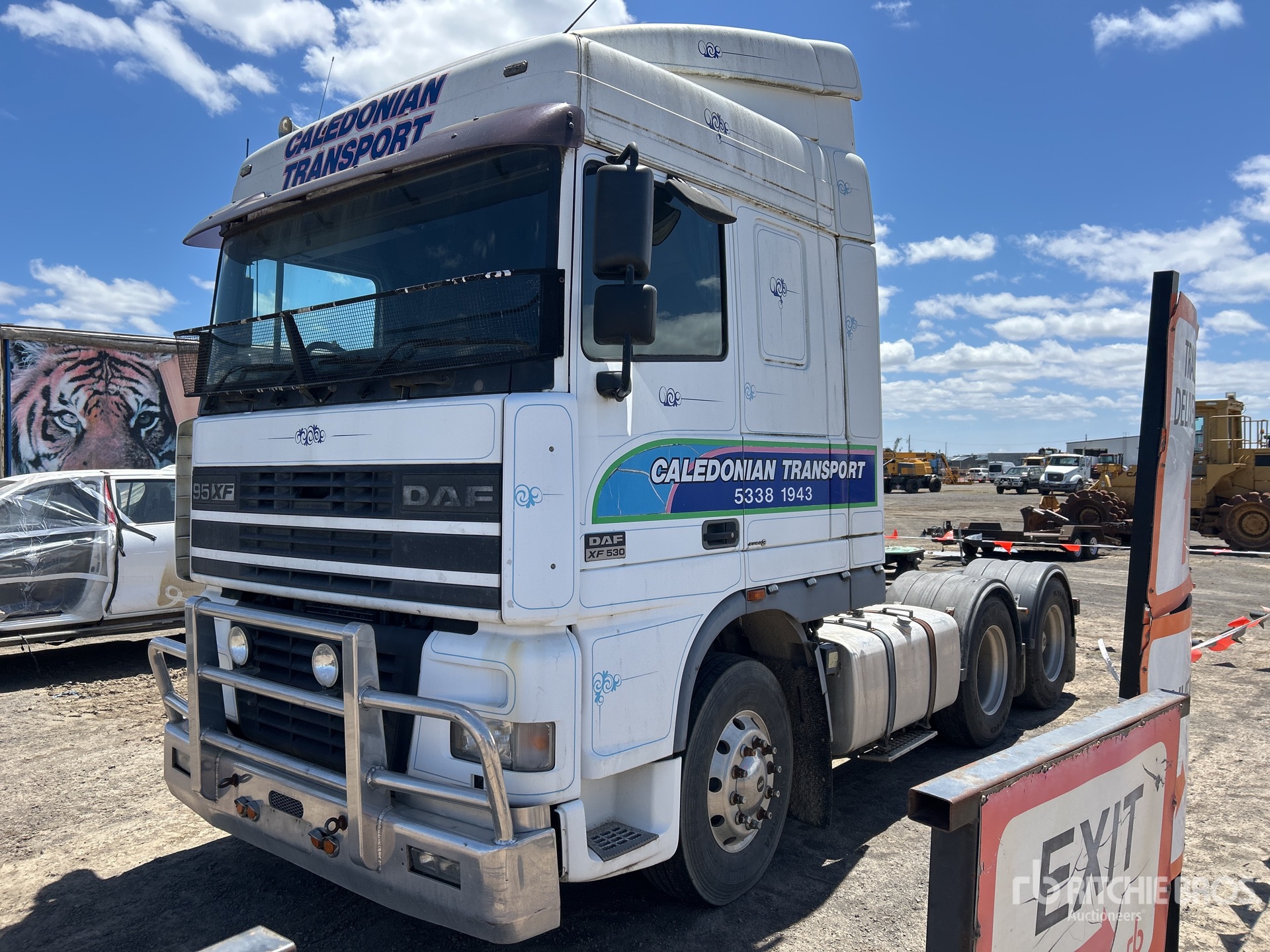 2004 DAF XF 95.530 6x4 3- Achs Sattelzugmaschine mit Schlafkabine ...