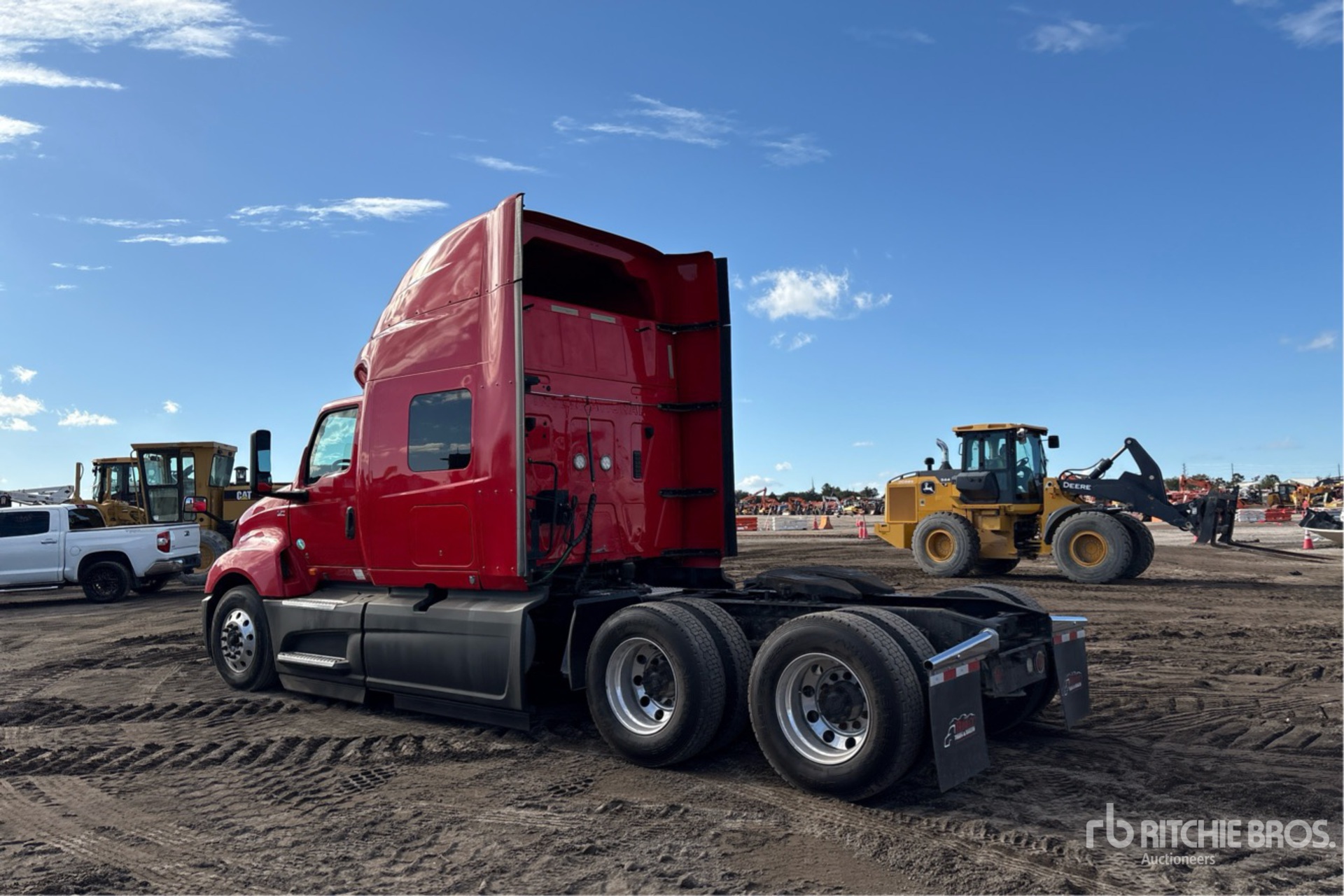 2019 International LT625 6x4 T/A Sleeper Truck Tractor | Ritchie Bros ...