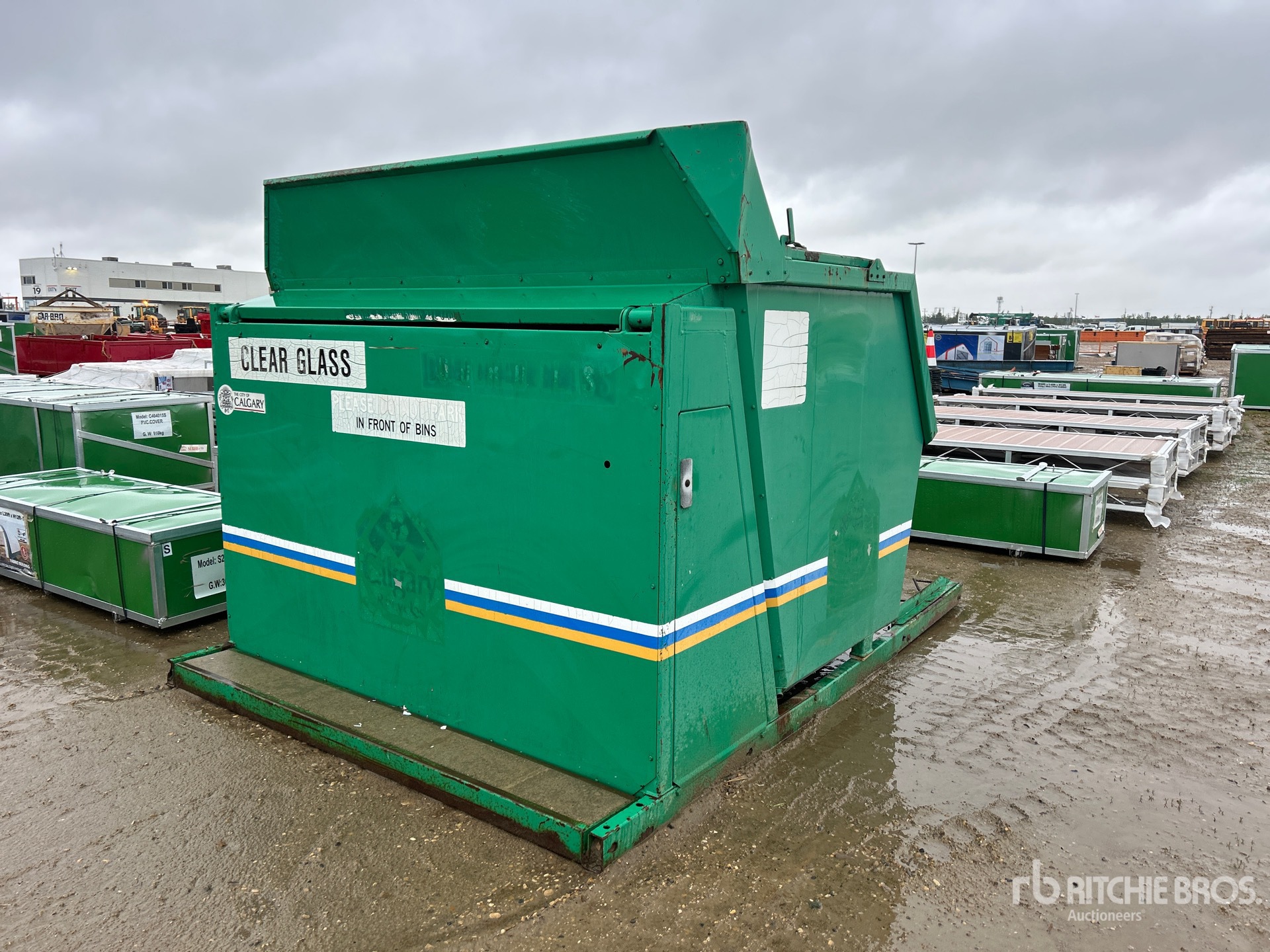 Haul-All Hyd-A-Way Hydraulic Recycle Bin Divers - Équipement pour ...