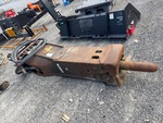 Cat 105 in Martello idraulico | Ritchie Bros. Auctioneers