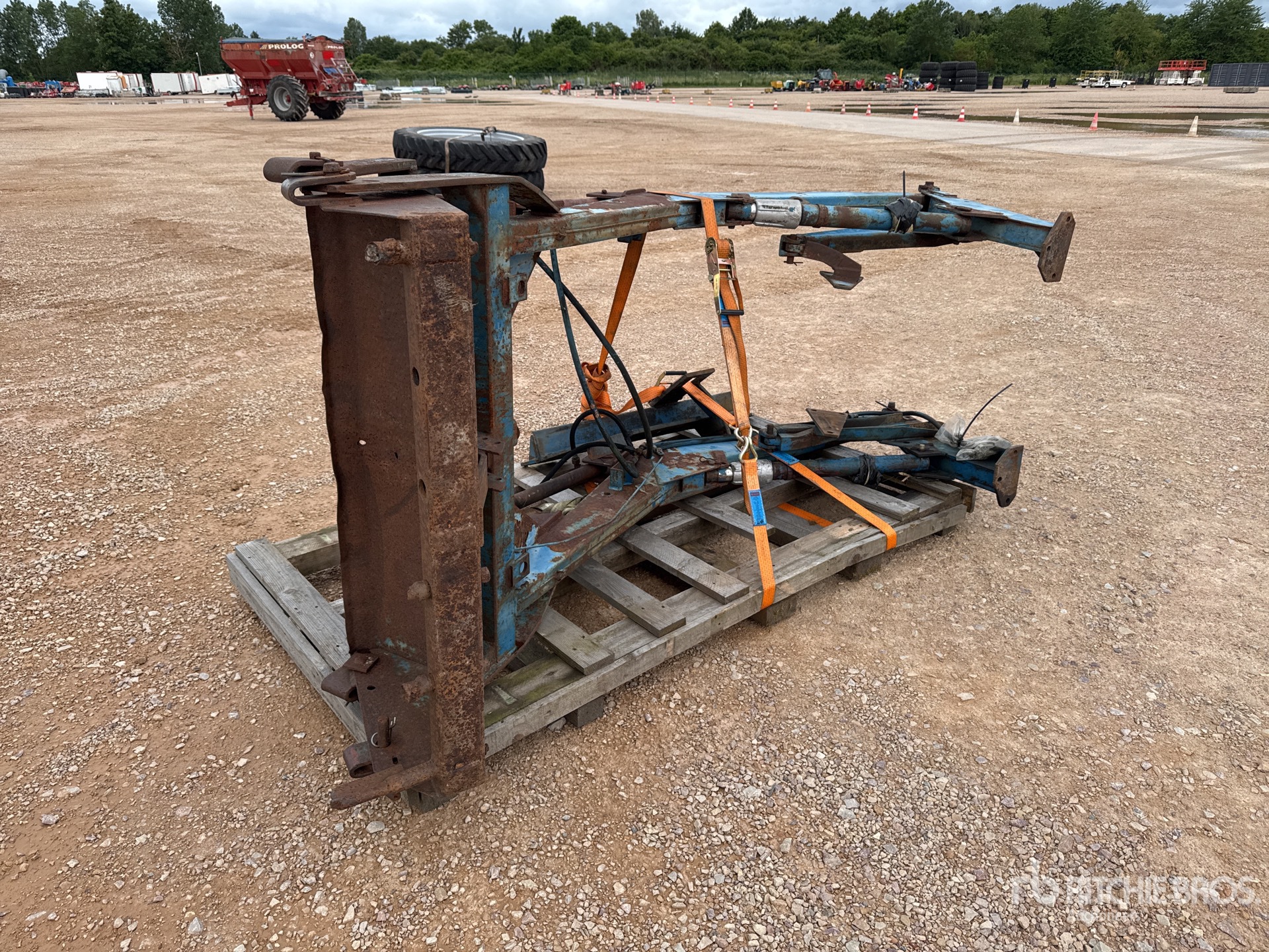 Front Loader Attachment | Ritchie Bros. Auctioneers