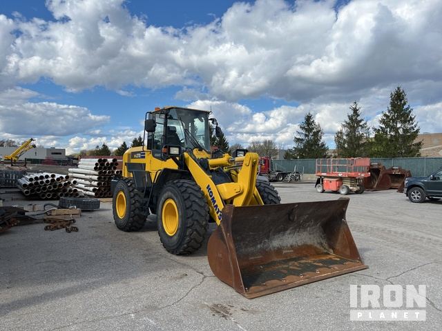 2015 Komatsu WA270-7 Wheel Loader in Carleton, Michigan, United States ...